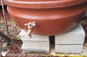 How To Set Up A Rain Barrel Step-By-Step - Get Busy Gardening
